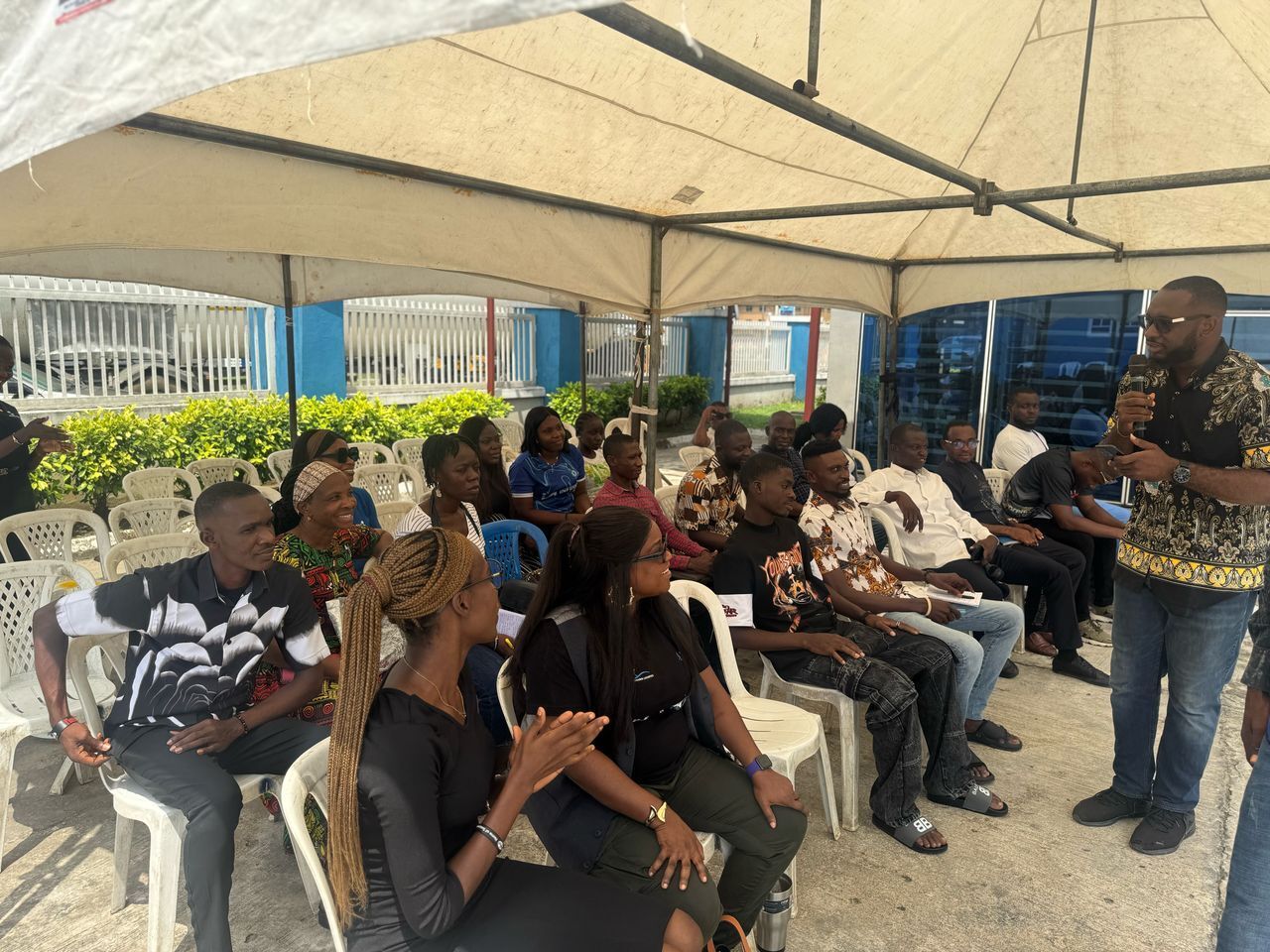 Alles Charis Gas Limited